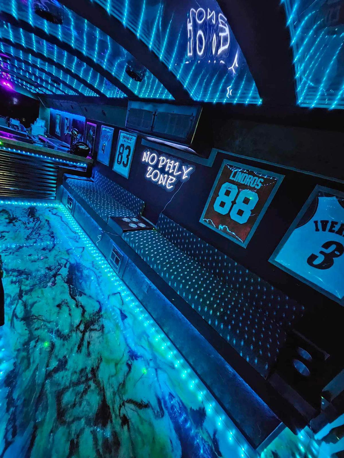 5 Reasons to Rent the NoPhlyZone Party Bus for Your Next Party!